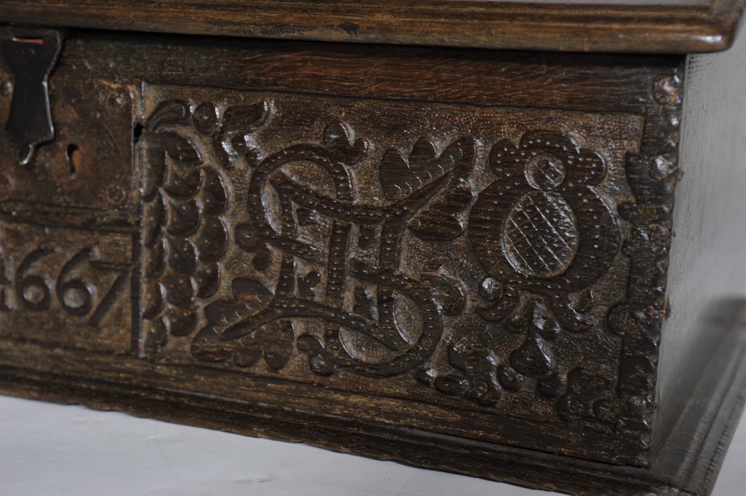 Good dated 17th century Oak Bible Box – Elaine Phillips Antiques